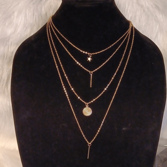Jewelry | Layered Star Bar Round Pendant Necklace | Poshmark